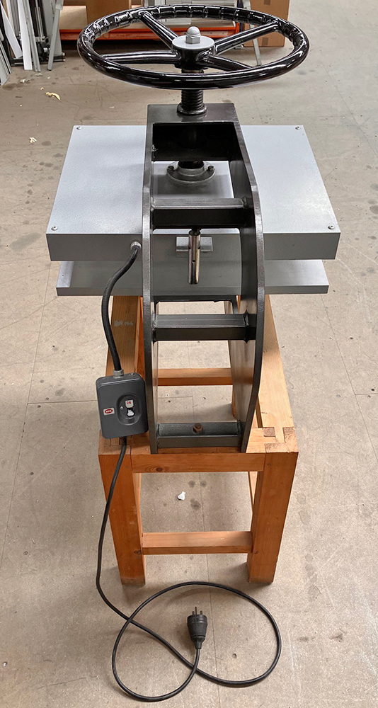 Ademco Hard Bed Press | Second Hand Machinery